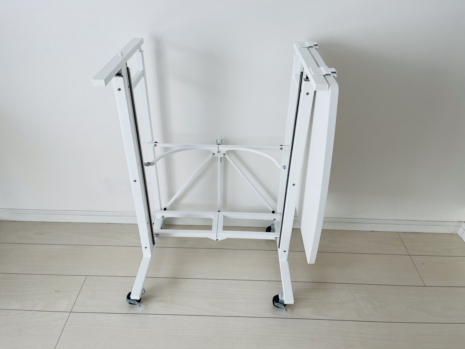 E-WIN スタンディングデスク レビュー【折りたたんで収納できる】 - KAZUROOM