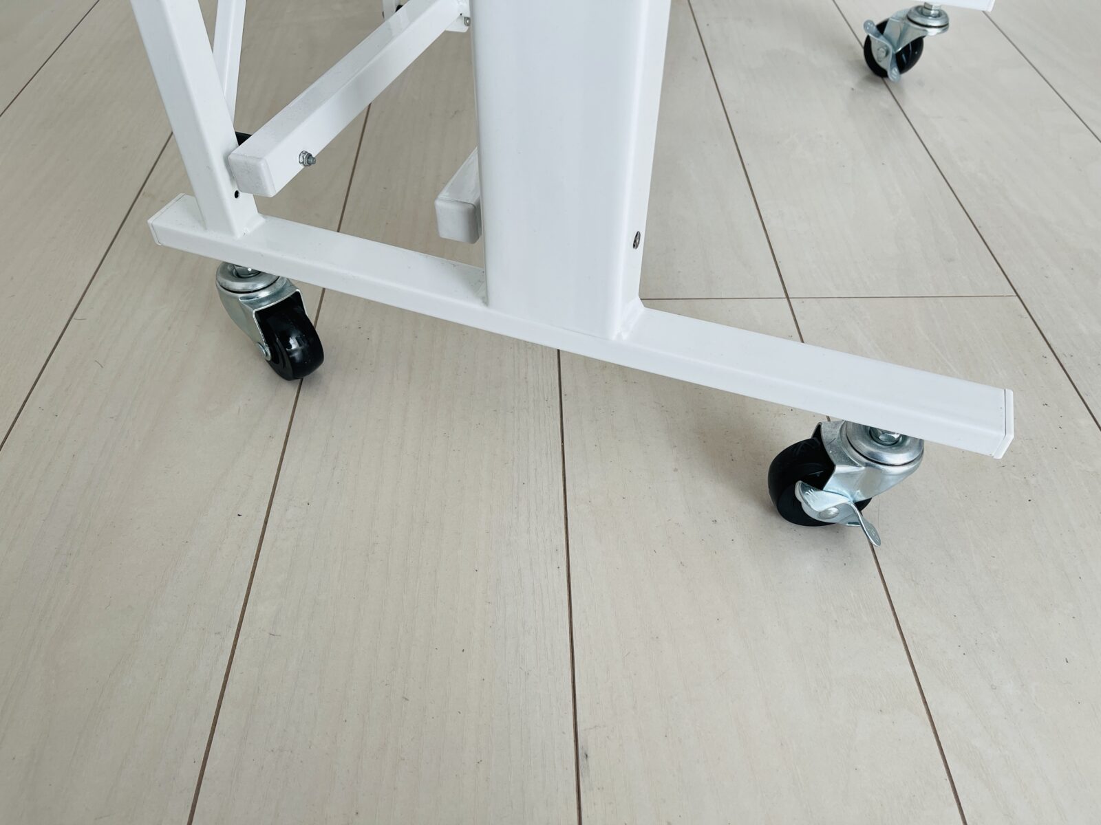 E-WIN スタンディングデスク レビュー【折りたたんで収納できる】 - KAZUROOM